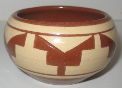 Vtg Ogalala Sioux Pine Ridge Pottery Sgraffito Sugar Bowl Signed E ...