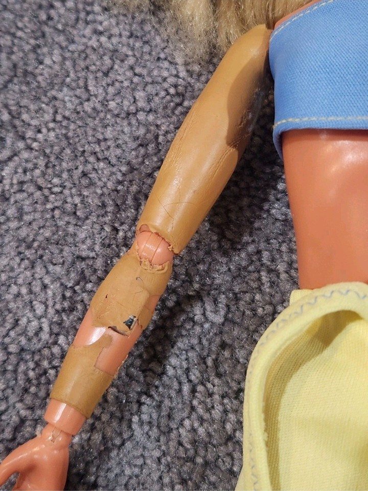 2 Vintage Kenner Bionic Woman Dolls With All Bionics | eBay