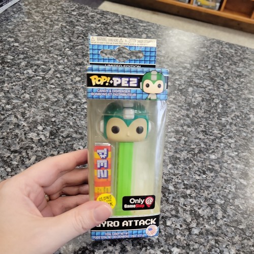 Funko Pop PEZ GYRO ATTACK MEGA MAN GLOW IN DARK YELLOWING | eBay