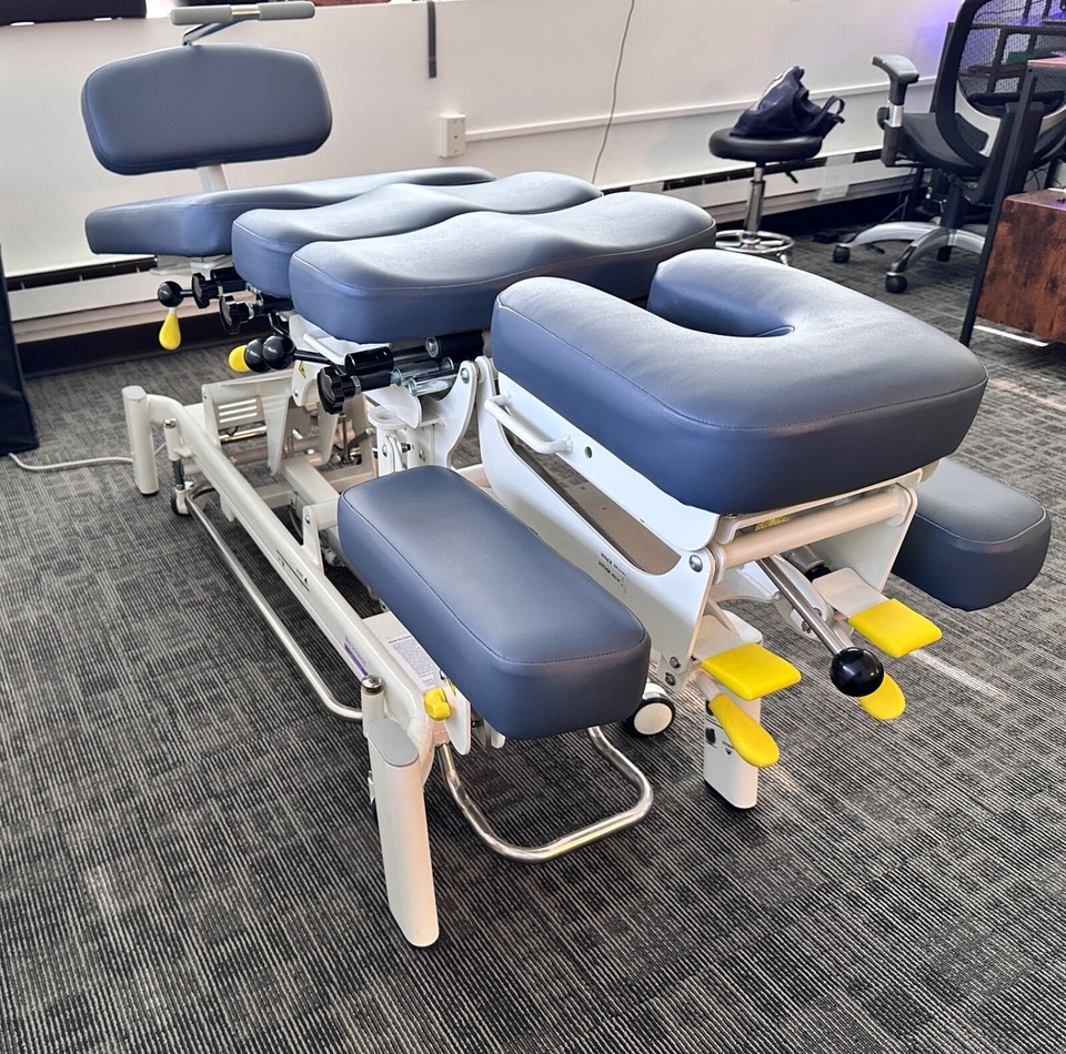 Practically new F/D chiropractic table w/ 3-drop and elevation | eBay