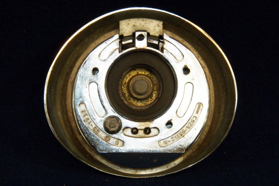 1969 Ford Mustang Deluxe Pop Open Gas Cap Assembly Autolite OEM C9ZA-A ...