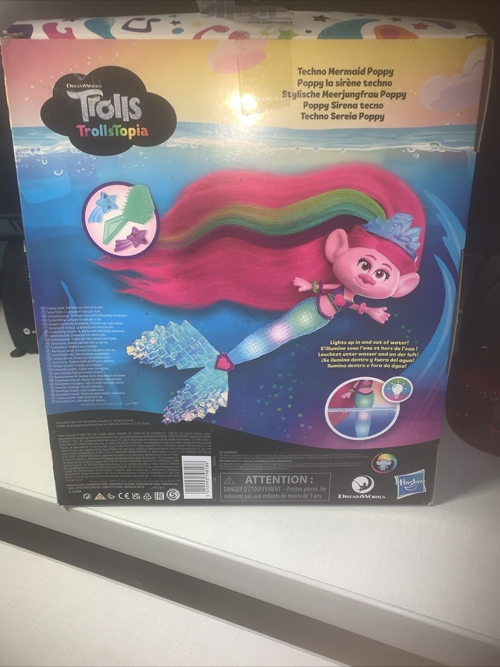 TrollsTopia Techno Mermaid Poppy Doll Dreamworld Tail Lights Up “NEW ...