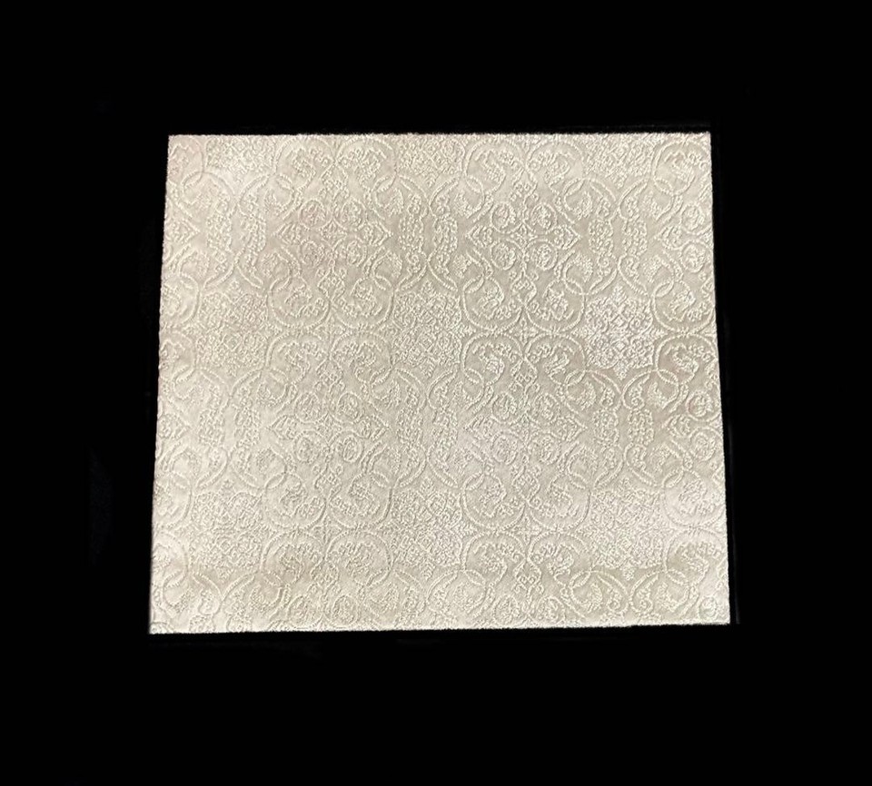 Nishiki craftsman from Kyoto, Tatsumura Orimono / Ancient cloth, grape ...