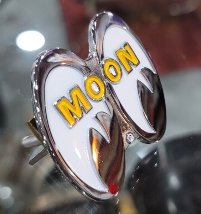Custom MOONEYES Die-Cast Chrome Grill Emblem Fender Dash Badge Hot Rod ...