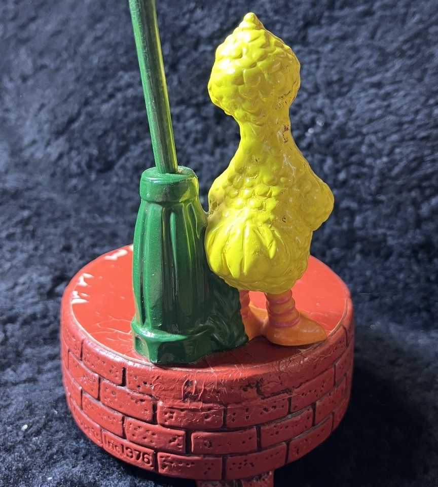 VINTAGE 1976 SESAME STREET MUSIC BOX BIG BIRD SING A SONG GORHAM Works ...