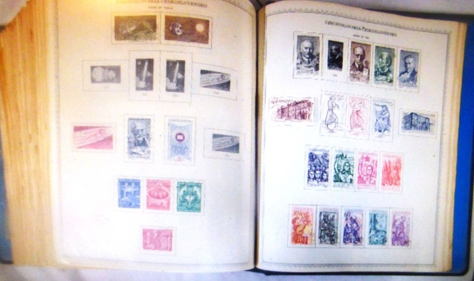 1953 & 1954 MASTER GLOBAL STAMP ALBUM Minkus Stamp Collection Lot of ...