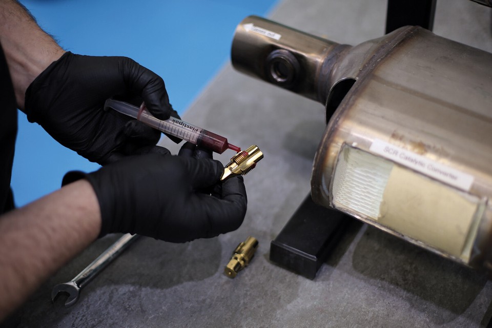 NOx Sensor Tap Set 2pc Nitrogen Oxide Sensor Port Thread M20 x 1.5 M22 ...