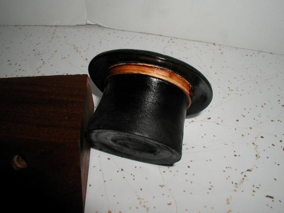 Hand turned carved wood Abraham Lincoln top hat walnut desk pen set ...