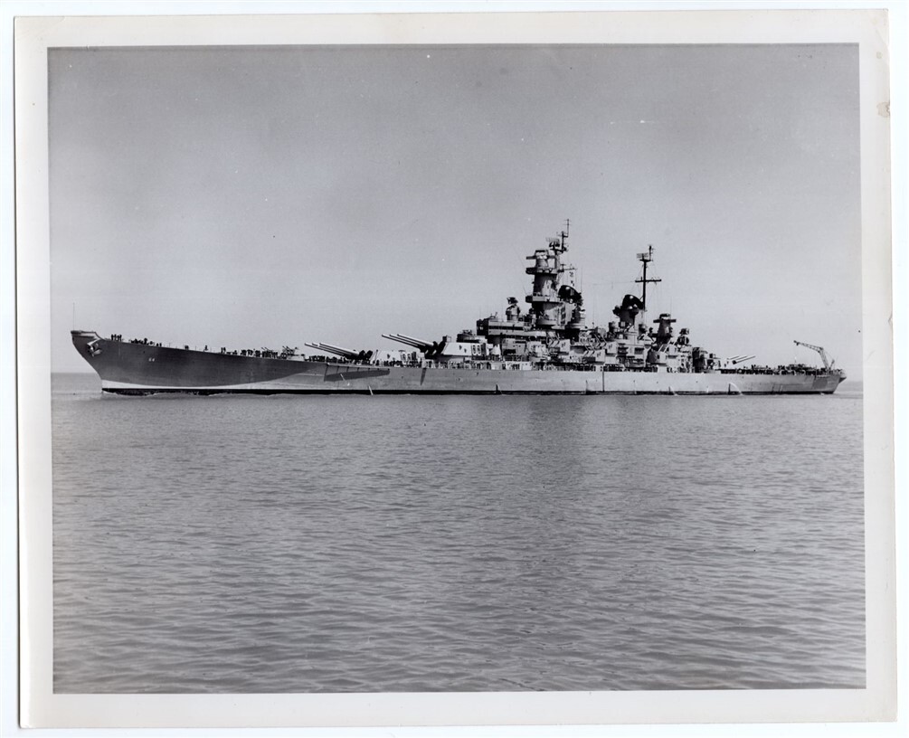 Uss Wisconsin Wedding An Amidships View Of The Battleship USS