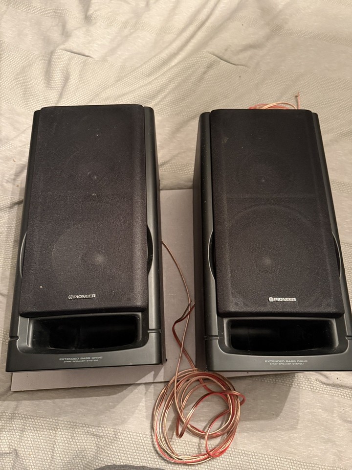 Pair 2 VINTAGE Pioneer S-P720D SPEAKER SYSTEM. 90 w. Not Tested. Parts ...