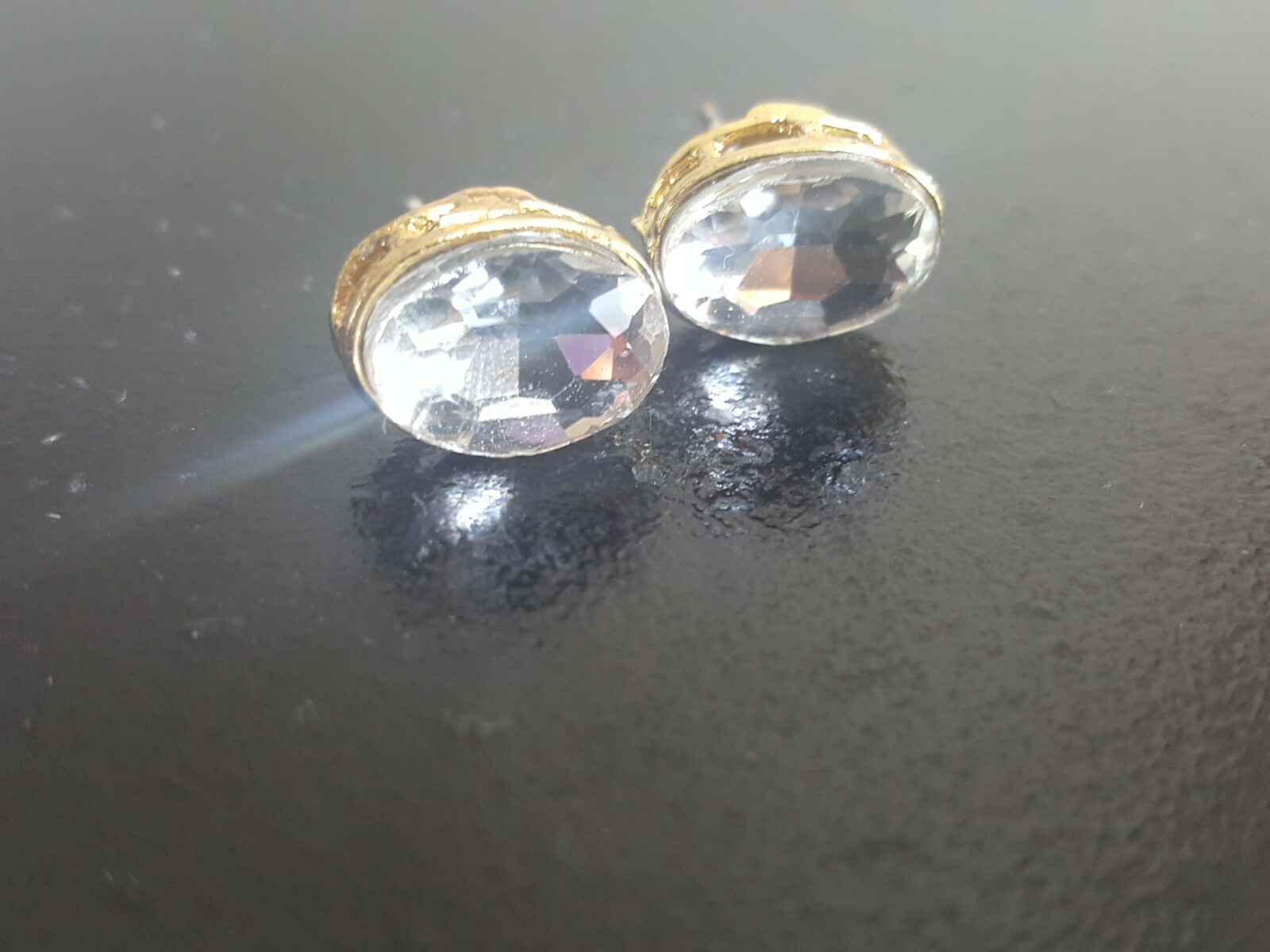 Beautiful shiny large white stone stud with designed rim Women New | eBay