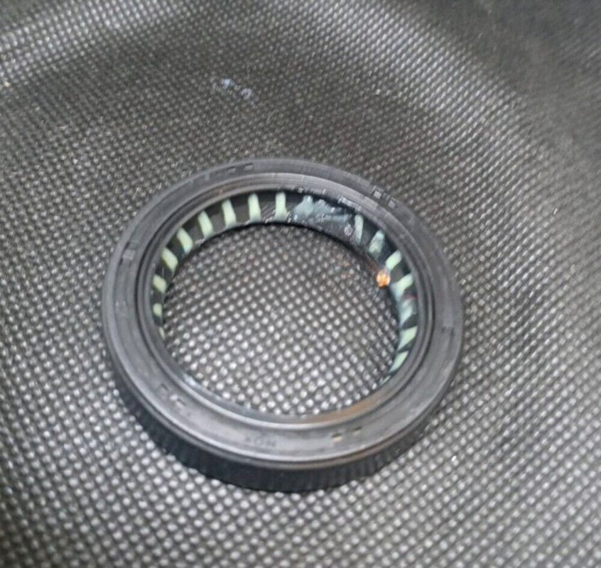 1PCS NEW FIT FOR XH1427E Transfer Case Oil Seal | eBay