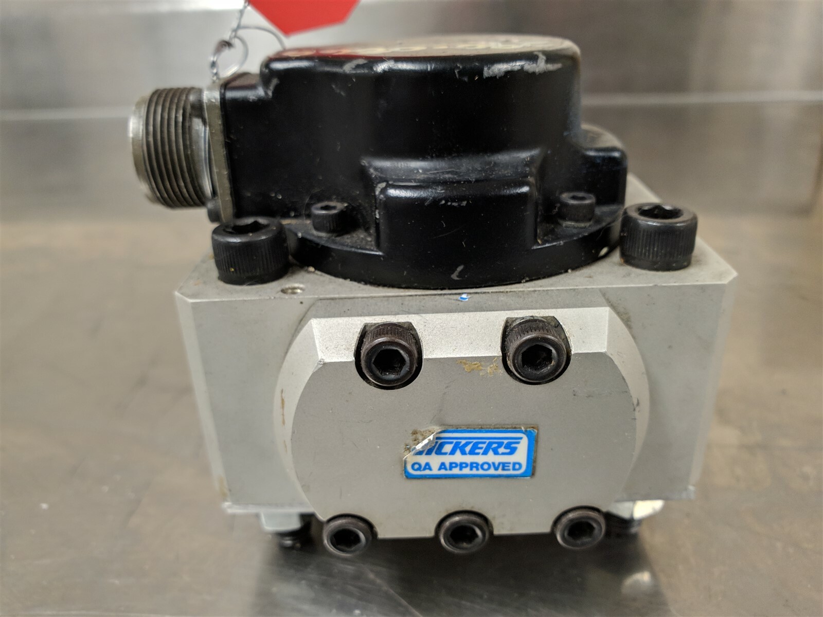 Vickers SM4-20(5)19-80/40-10 Hydraulic Servo Valve for sale online | eBay