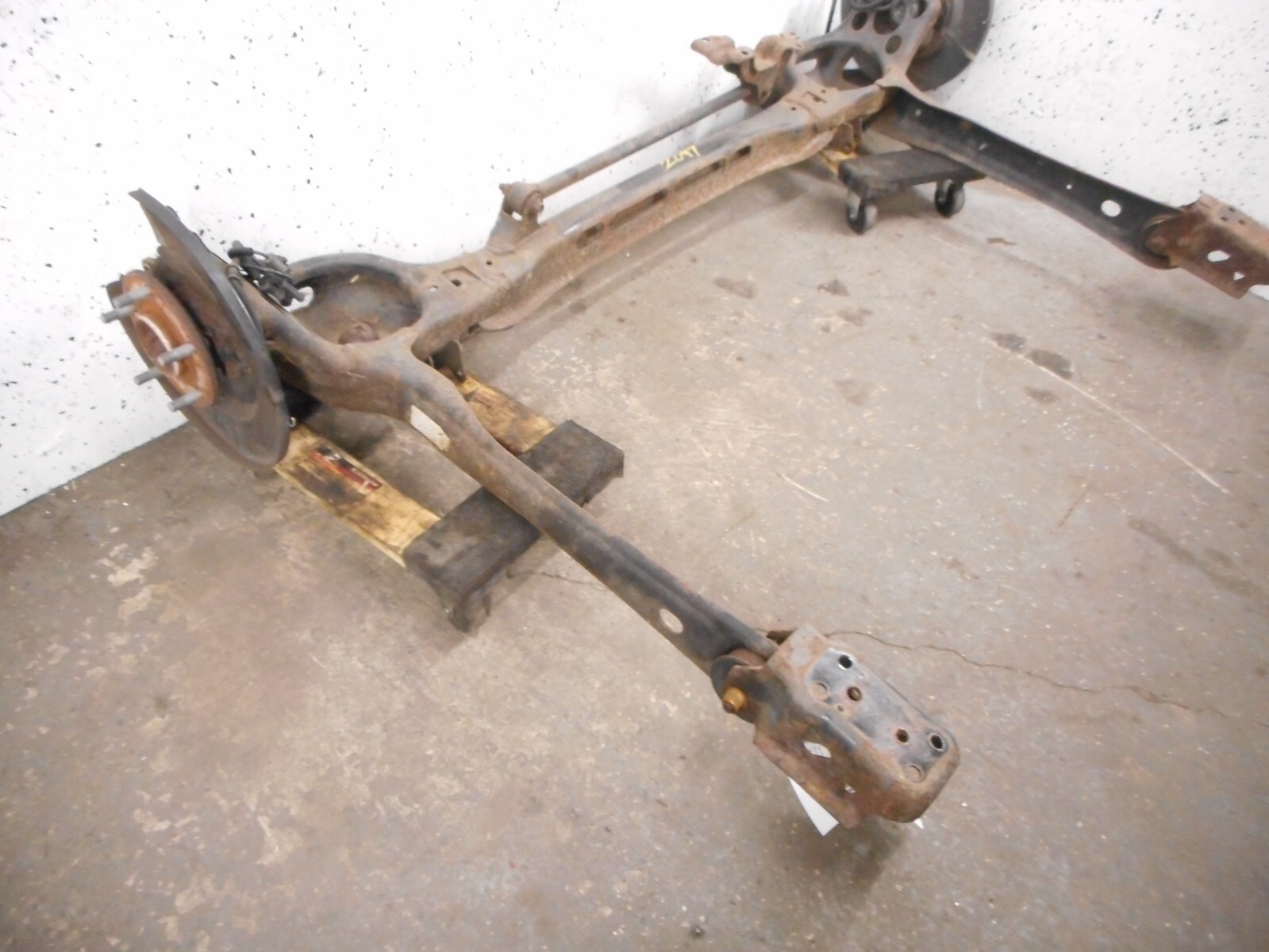 12-16 Chrysler Town & Country Rear Axle Beam 12" Diameter Rotor OEM ...