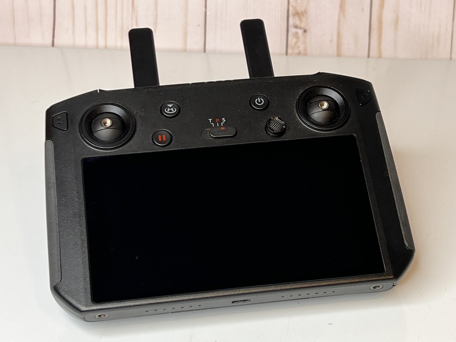 DJI Mavic 2 Pro L1P with Smart Controller + Hard Case and Extras ...