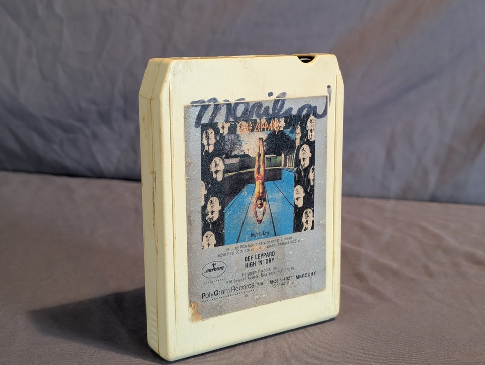 1981 Def Leppard – High 'N' Dry 8 Track Cartridge tape White MC8 1-4021 ...