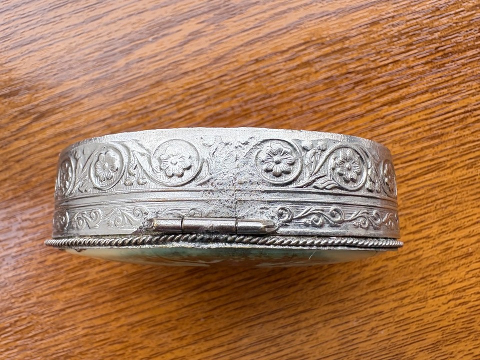 Vintage Fragonard Style Pill Box Enamel Lid Rococo Courting Scene Metal ...