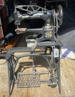 Sewing Machines - Singer 29-4