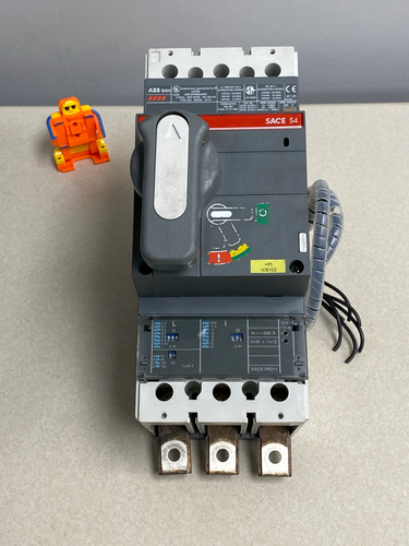 ABB SACE S4, S4H Circuit Breaker 3 Pole, 600V, 250A *Guard Not Close ...