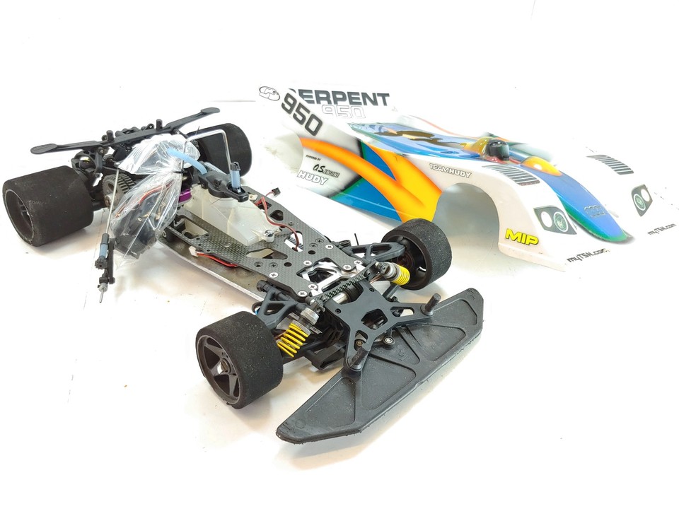 Serpent 950 1/8 4WD 1/8 Scale Competition On-Road RC Car Roller Rolling ...