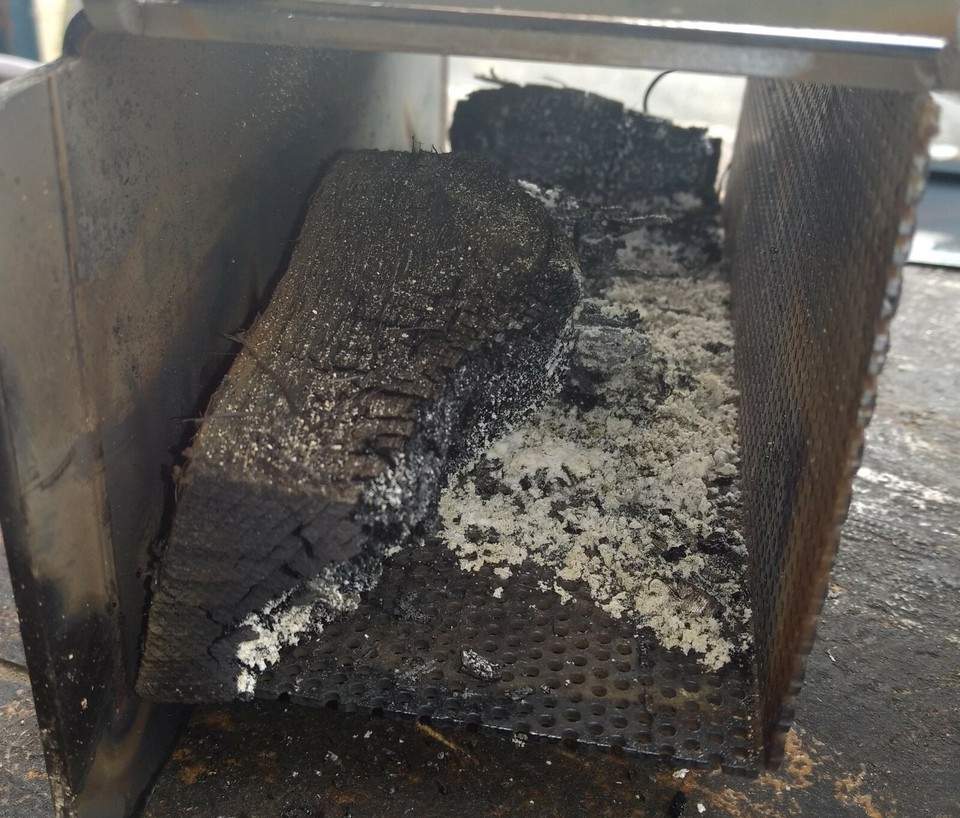 The Heavy D Stick Burning Heat Diffuser Modified for Pit Boss Grills ...