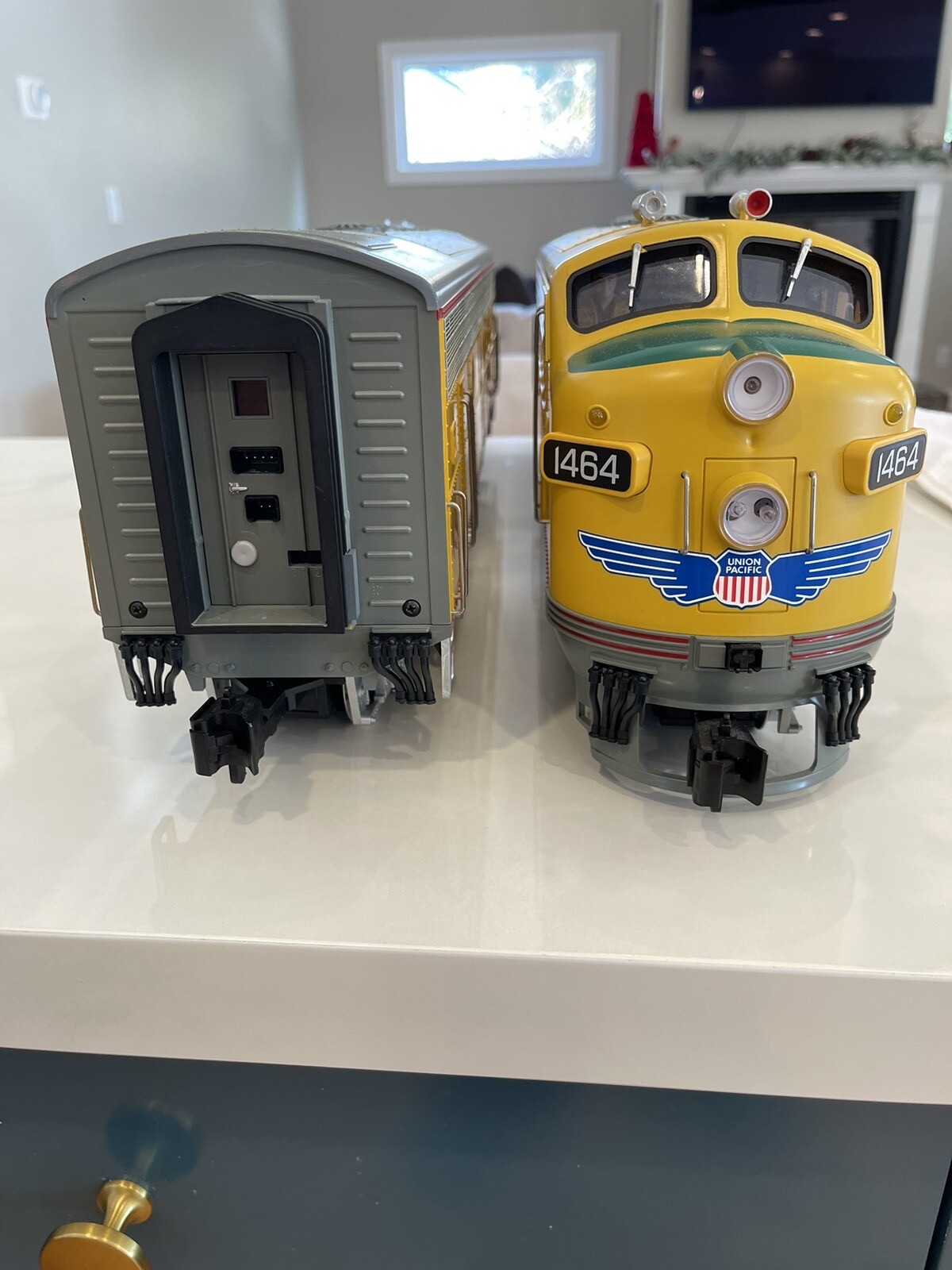 LGB 23570 & 23582 F7 A&B Powered Custom Union Pacific Diesel ...