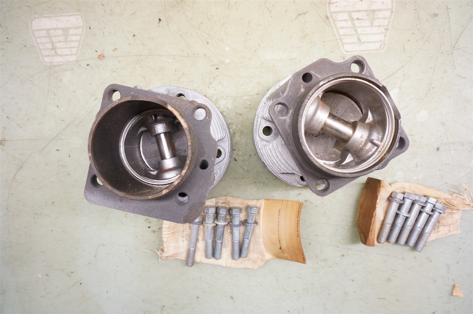 Harley Panhead Nos Cylinders EL New In Box Front Rear WOW *TZ23 | eBay