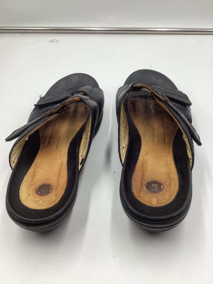 Clarks Structured Leather Sandals Casual Strappy Black Slingback Size 8 ...