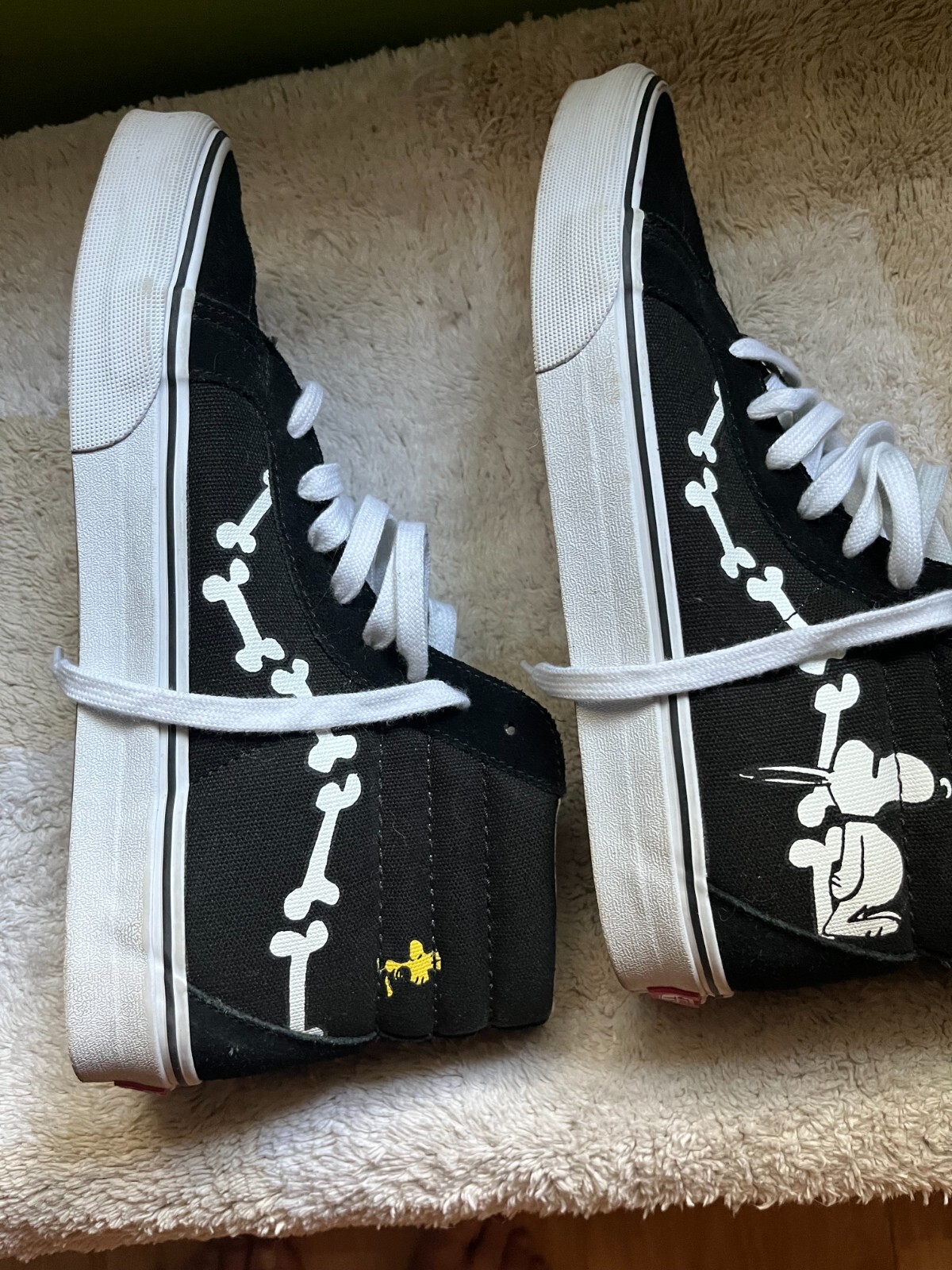 Unisex Black Snoopy and Woodstock high top vans 2017 - Gem