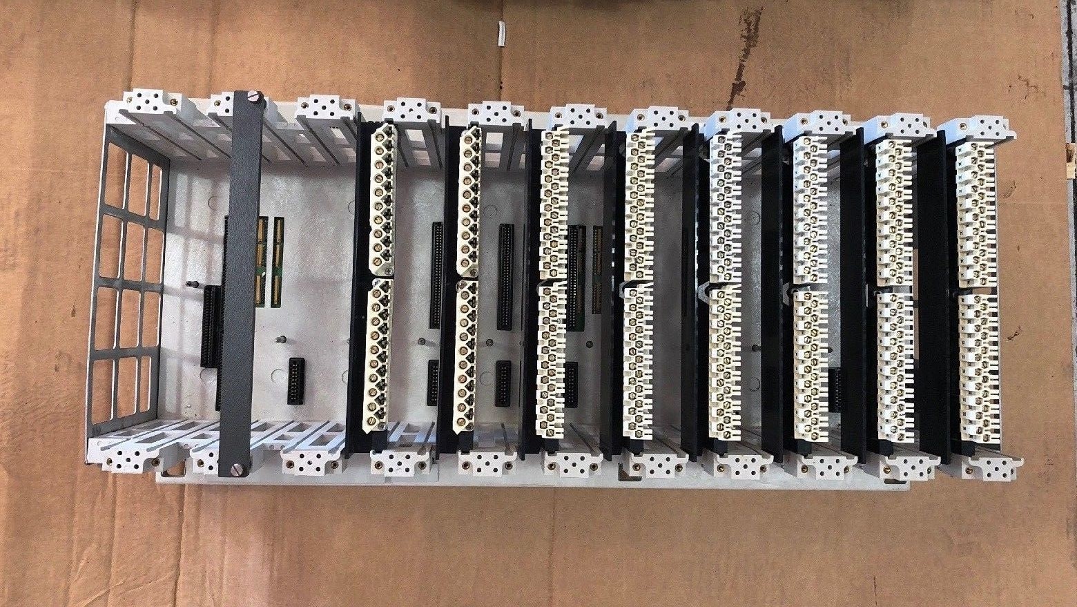 Modicon 984 Series Card Rack AS-H827-209 11 Slot | eBay