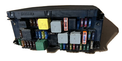 2009-2014 Mercedes Benz W204 C300 Front Sam Relay Fuse Box A 2129003414 ...