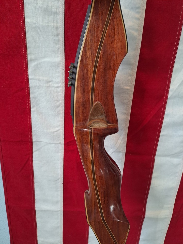 Damon Howatt Hunter Trad Recurve Bow 46# @ 28" AMO 62" RH w/ Primitive ...