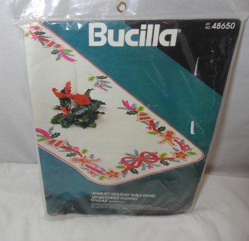 Bucilla Felt Christmas Table Runner Gingerbread #48650 16.5 x 43 E | eBay