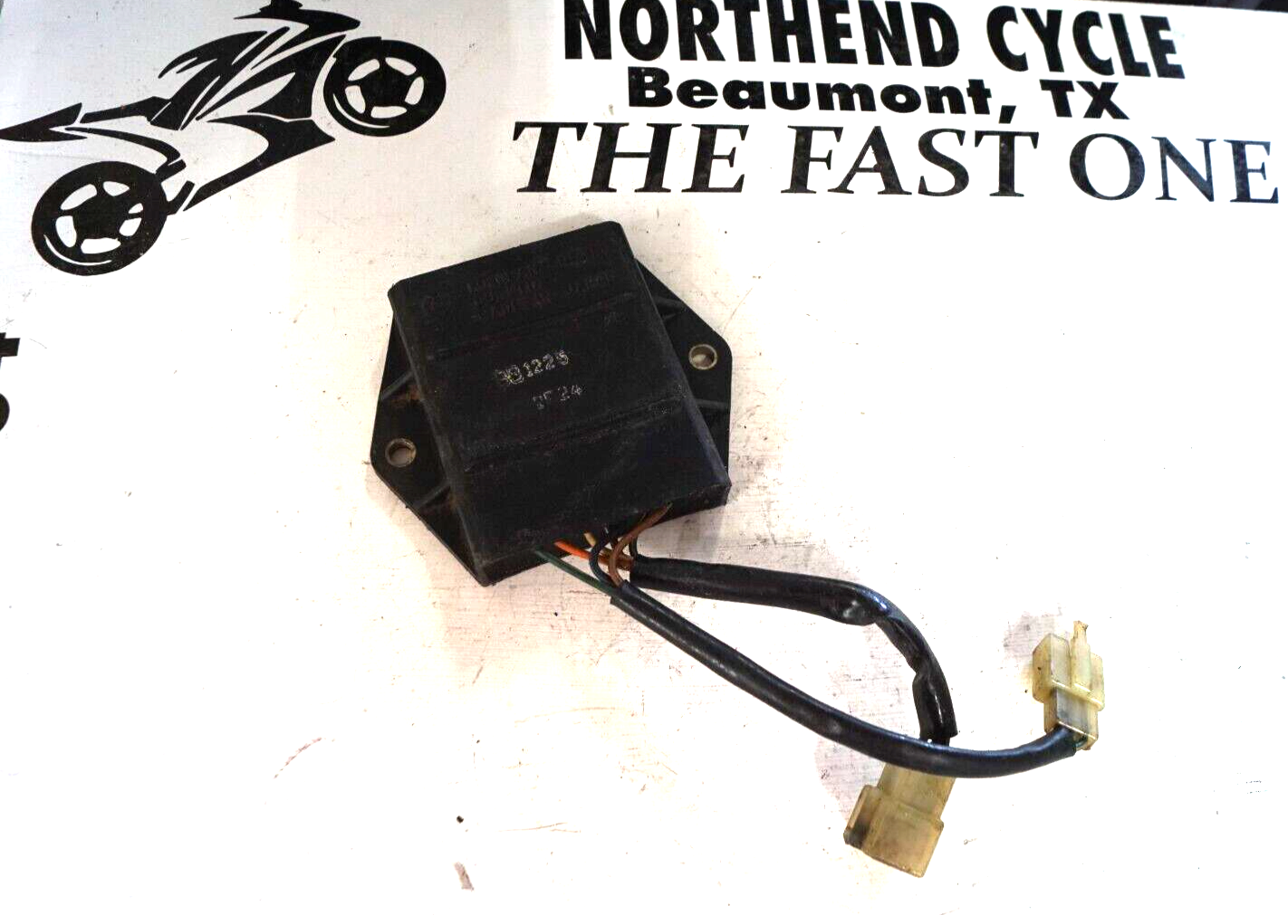 89-96 Suzuki GS500 ET Ignition Control Unit Module CDI Box 32900-01D20 ...