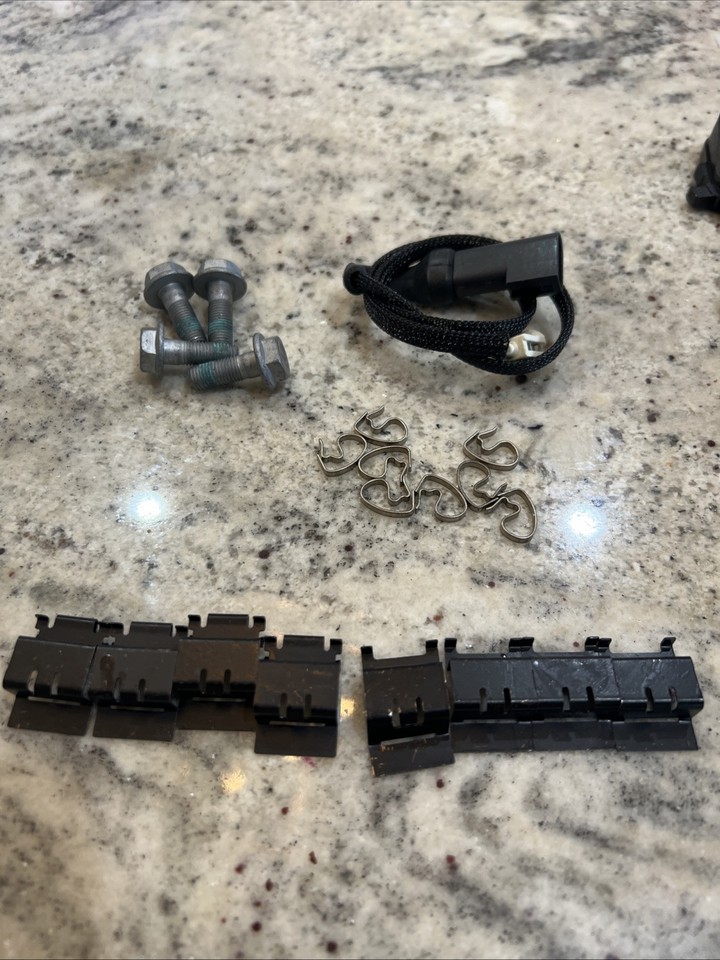 Genuine Ford Motorcraft BRF-1963 LK4Z-2200-K Rear Brake Pad Kit - OEM ...