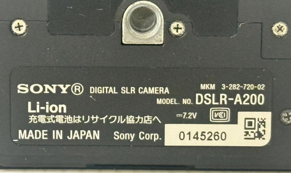 Sony Alpha 200 Mirrorless Camera with 18-70mm Lens F3.5-5.6 Used ...