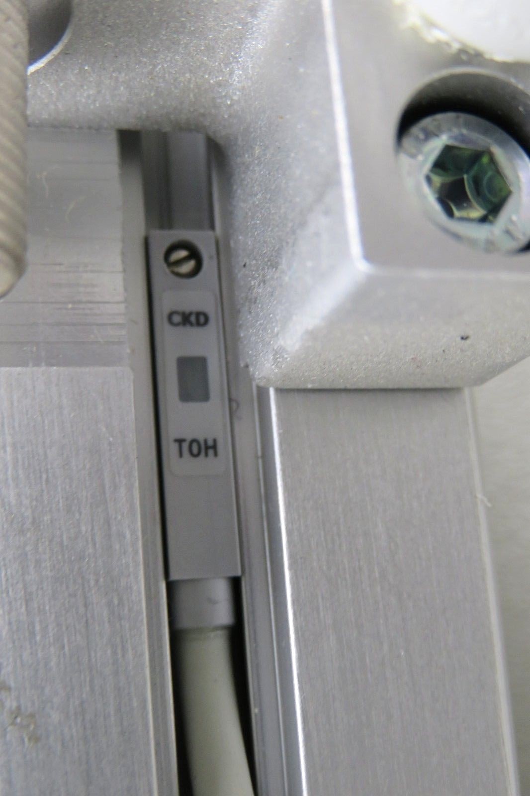 CKD LCRQ-20125S1D Linear Slide Cylinder LCR-Q-20-125 w/ CKD TOH Sensor ...