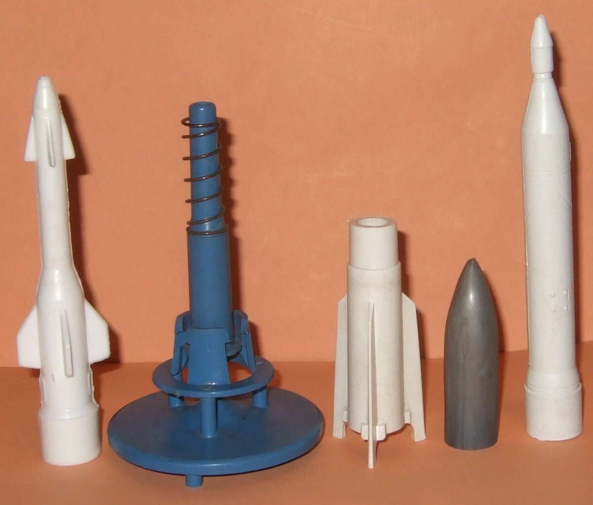 Old MARX MISSILE LAUNCHER + SPRING + MISSILES to Canaveral Train Space ...