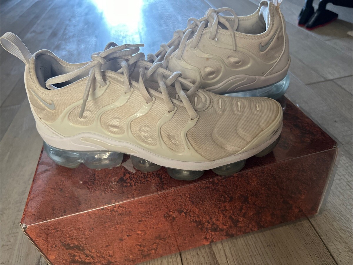 Nike Air Vapormax Plus Mens Sz 8 White Off White VM Running Nike Air Vapormax Plus Mens Sz 8 White Off White VM Running