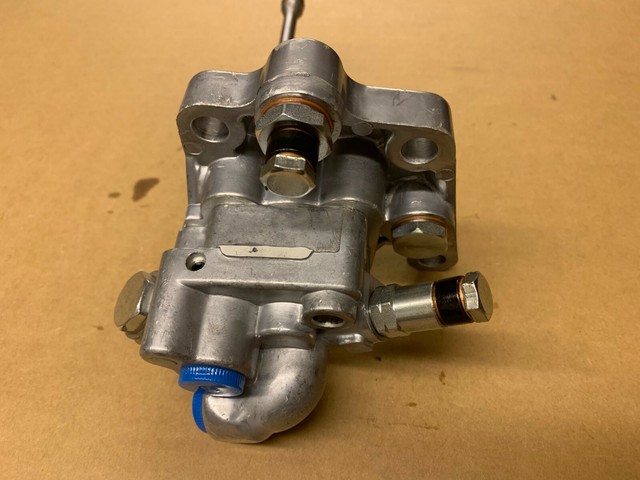 Volvo D12 Fuel Pump 20411997 21067551 for sale online | eBay