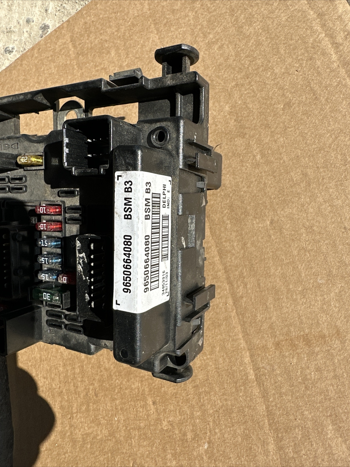 PEUGEOT CITROEN BOITIER SERVITUDE MOTEUR BOITE FUSIBLES BSM B3 ...