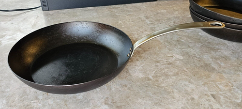 Made In Cookware Carbon Steel Seasoned Frying Pan 12.5" - Bird Safe ...