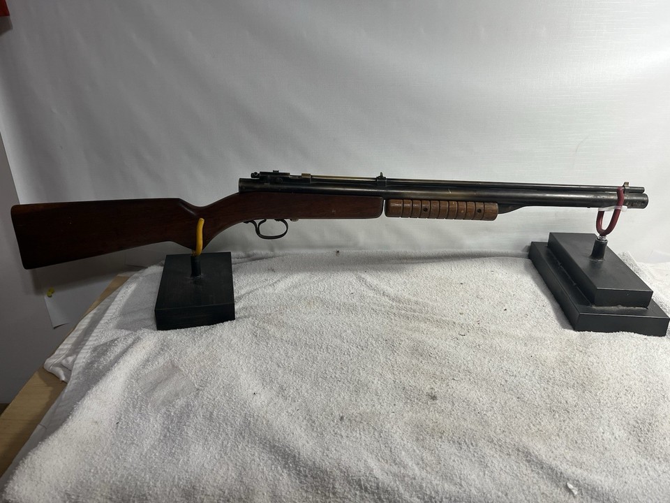 Vintage Benjamin Franklin Model 312 Pumps but Doesn't Hold Air | eBay