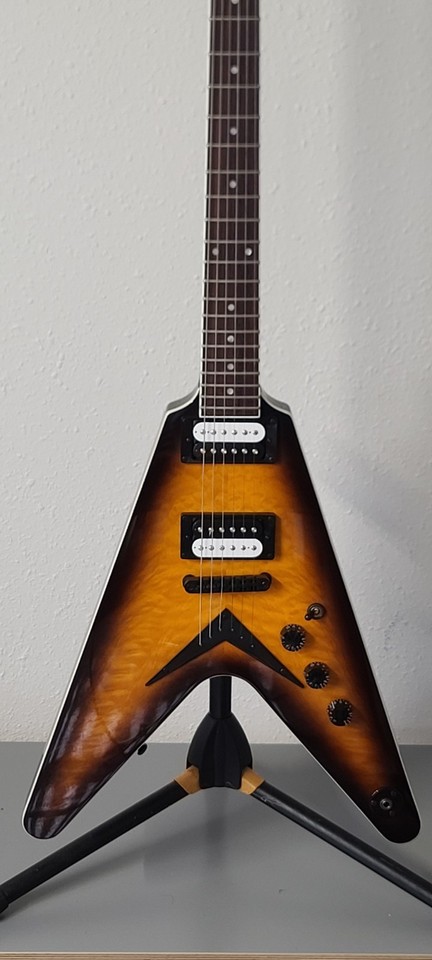 Dean VX Electric Guitar Flying V In Excellent Cond, Dean V Braz Burst ...