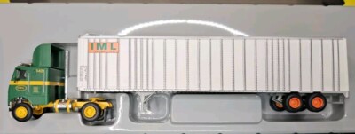 91083 Athearn IML Freight Freightliner Tractor w/ 48' Wedge Trailer | eBay