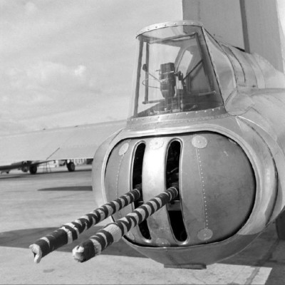 WW2 Photo WWII USAAF B-17G Late Production Tail Guns World War Two ...