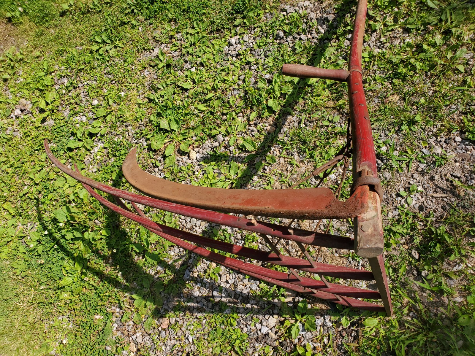 Antique primitive 4 tine scythe Hay grain rake cradle bent wood large ...