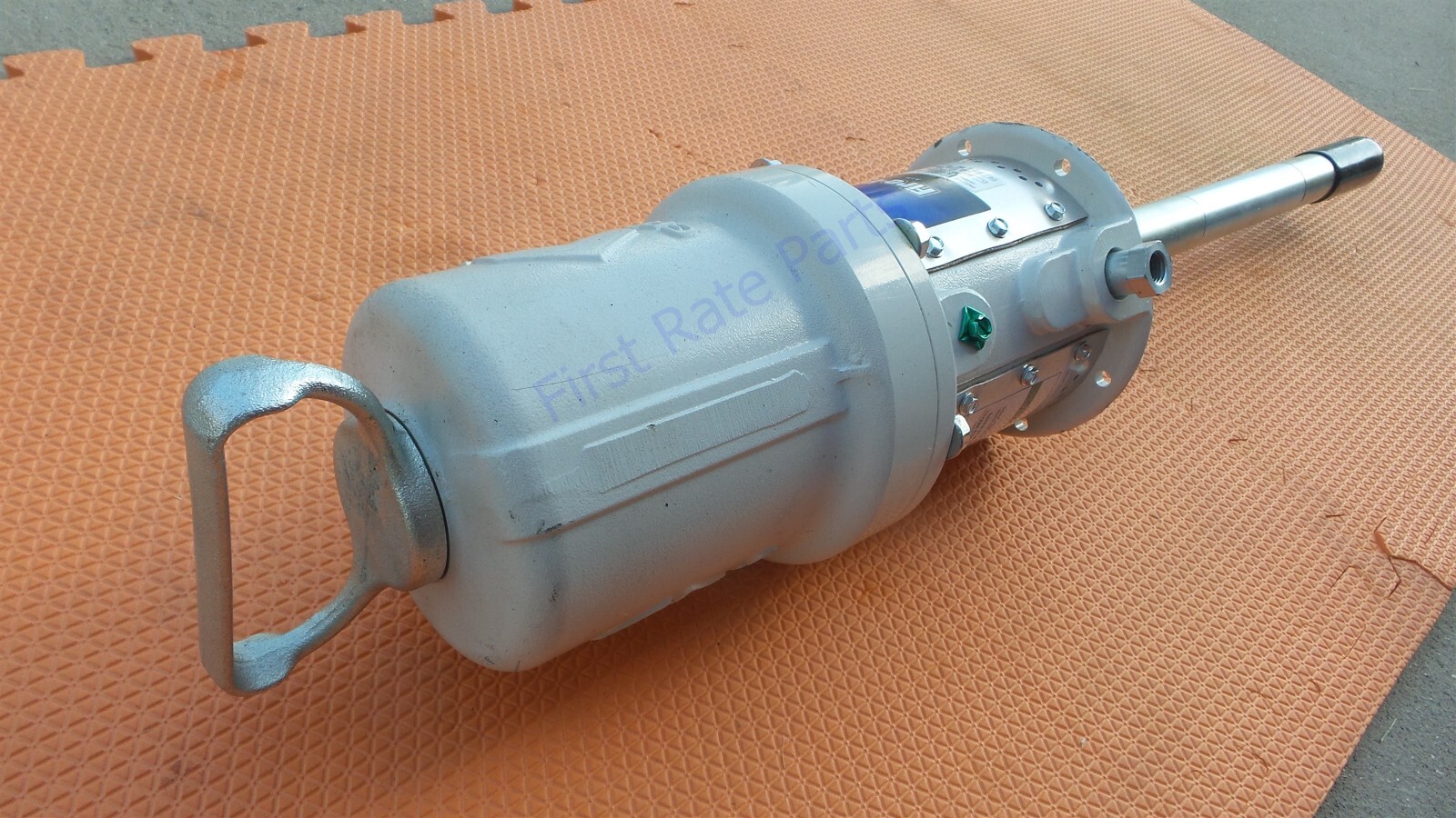 Graco Fire-Ball 300 Series 50:1 Pail Grease Pump for 35 or 70 lb. Drum ...