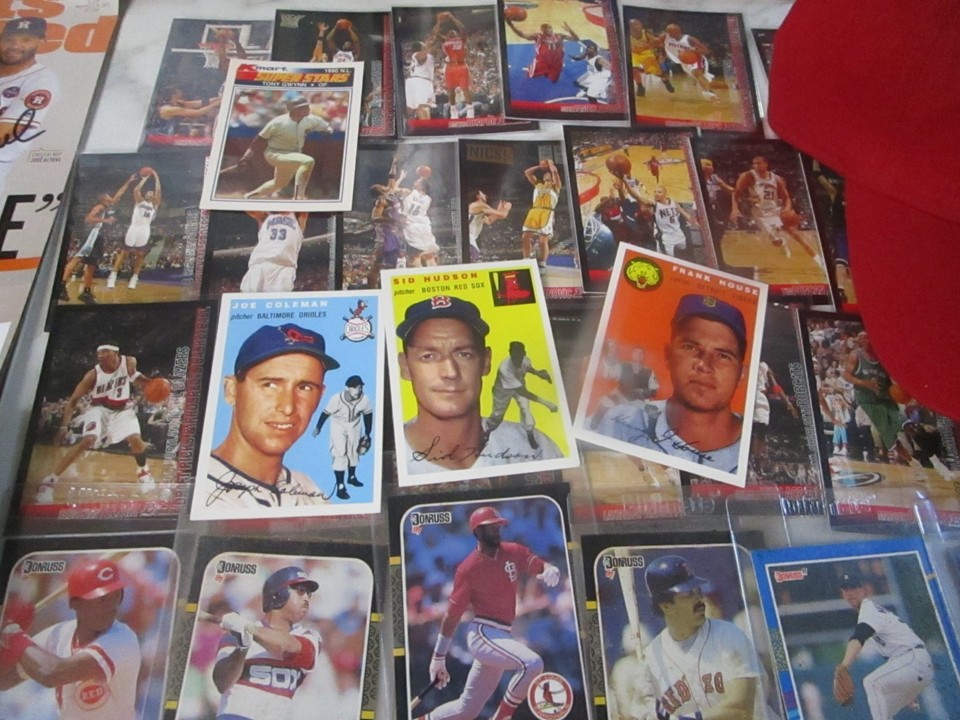 HUGE SPORTS CARD COLLECTION-ALBERT PUJOLS AUTOGRAPH, ALTUVE,BOX,BINDER,MORE | eBay