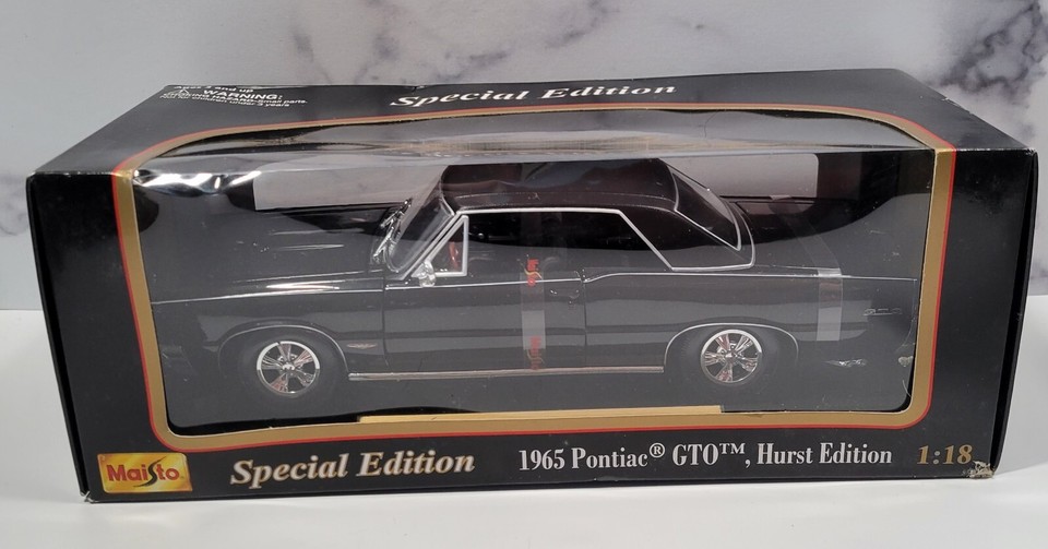 MAISTO 1965 Pontiac GTO HARD TOP HURST EDITION 1/18 Scale DIECAST MODEL ...